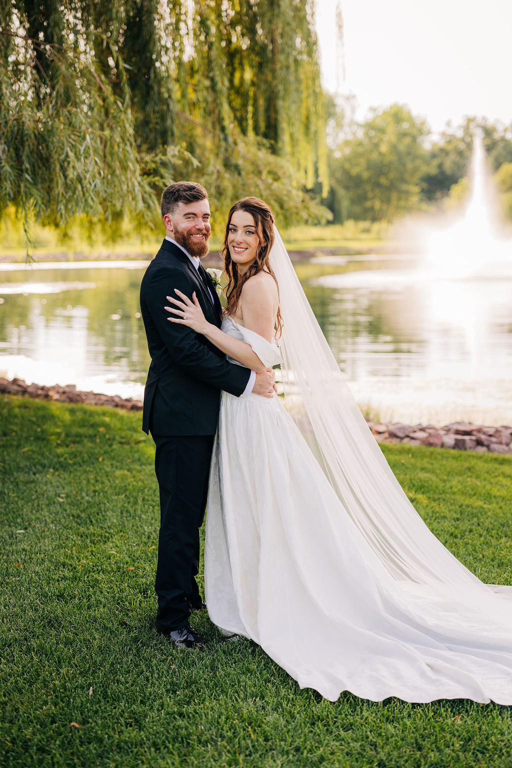 Katy + Charlie // Orchard Ridge Farms Wedding in Rockton, Illinois ...